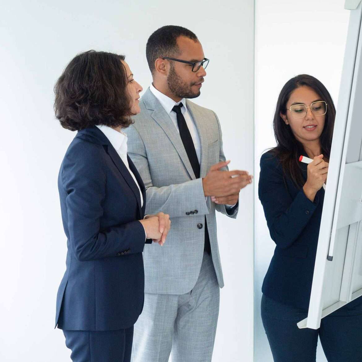 Photoshop cut out images | Clipping The Photos