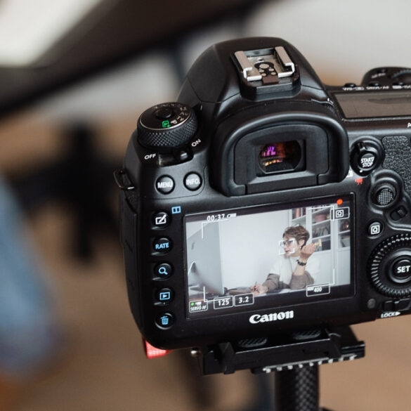 How to Set Up Camera to Record Drawing: The Best Tips and Tricks ...